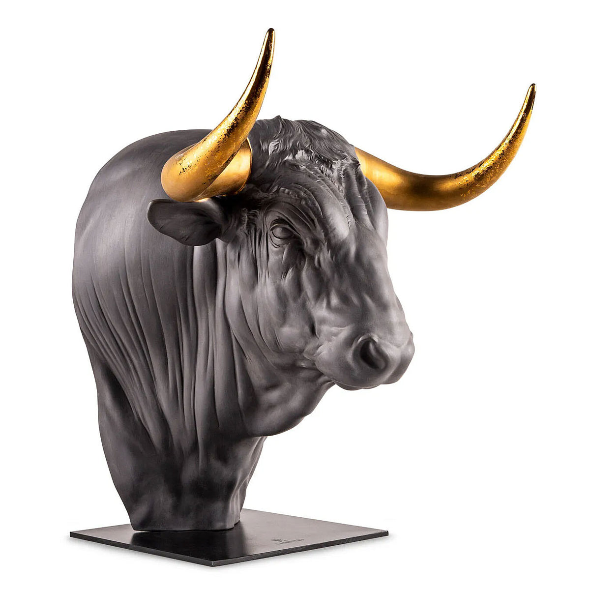 Lladro Taurus Bull Bust Figurine 01009725 – Biggs Ltd